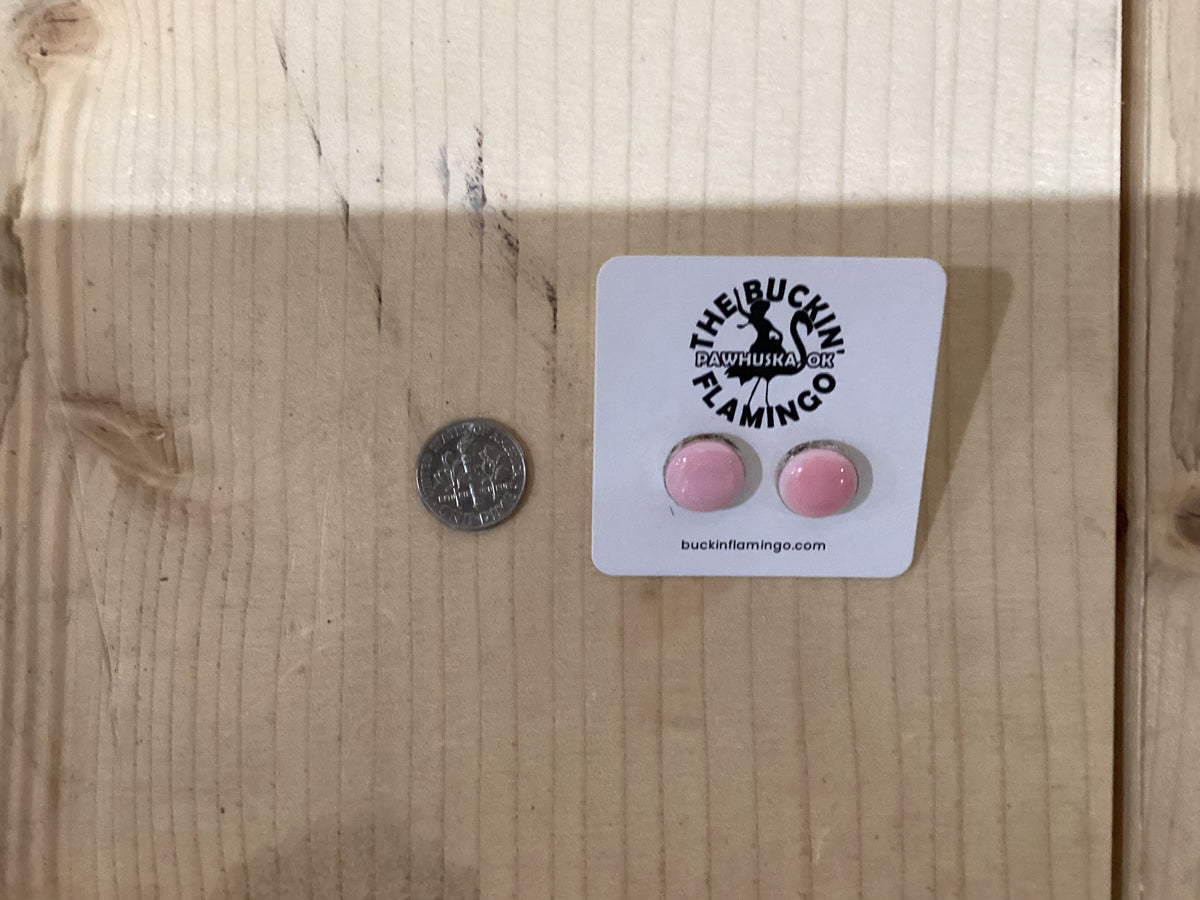 Pink Choch Shell Post – Ben Johnson Cowboy Museum